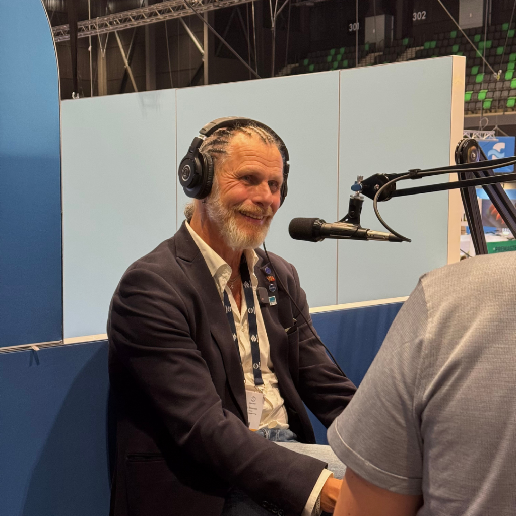 Fra punker til pioner: Historien om Ola Braanaas - ScaleAQ